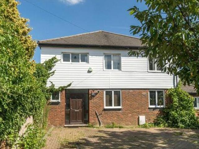 5 Bedroom Detached House For Sale In London