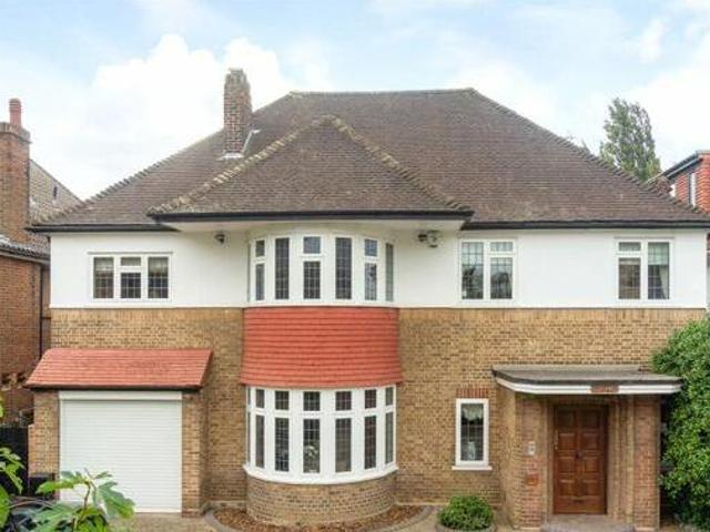 5 Bedroom Detached House For Sale In London