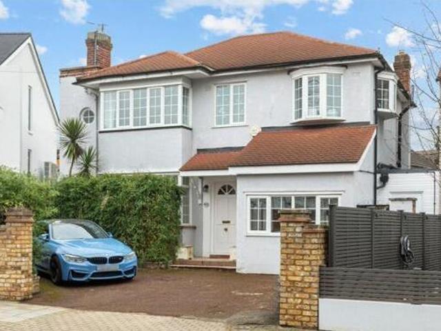 5 Bedroom Detached House For Sale In London