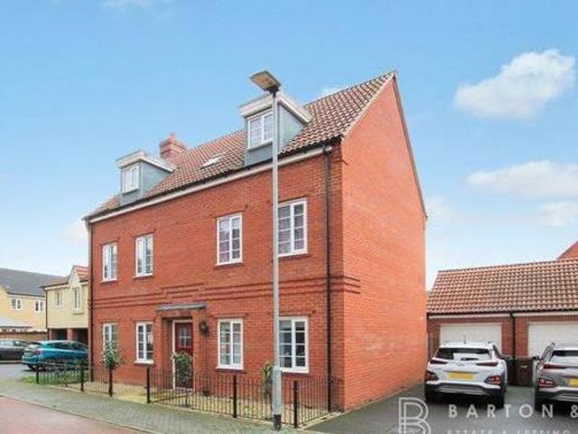 5 bedroom detached house for sale in Lords Hill Queens Hill Norwich NR8