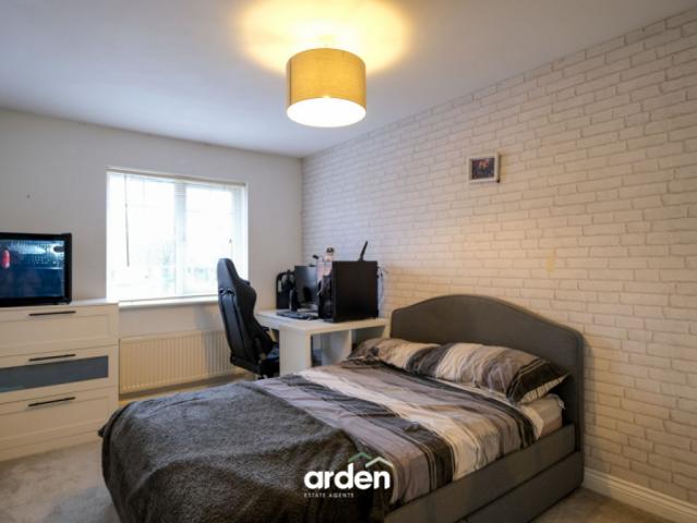 5 bedroom detached house for sale in Laughton Close, Birmingham, B31