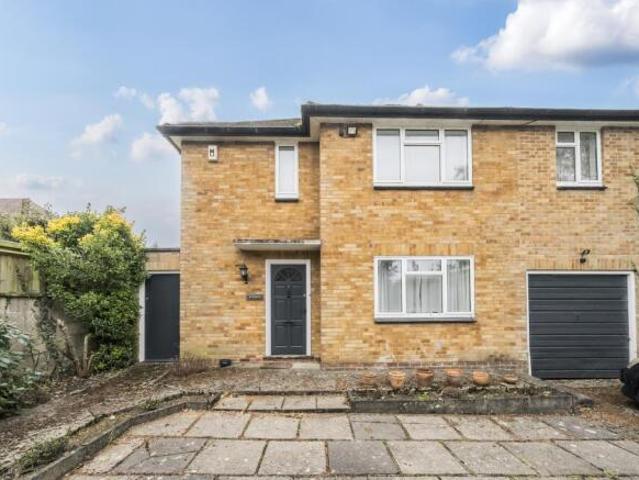 5 bedroom detached house for sale in Lakeside, Oxford, OX2