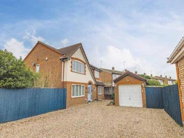 5 Bedroom Detached House For Sale In Langley