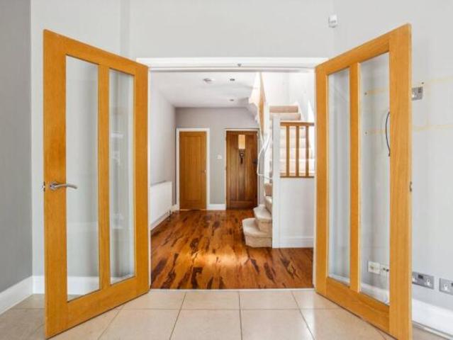 5 bedroom detached house for sale in Langley Way, Watford, Hertfordshire, WD17