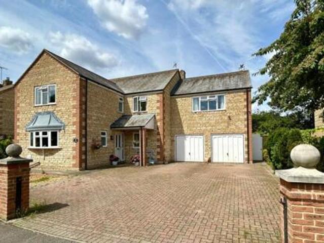 5 Bedroom Detached House For Sale In Langtoft, Peterborough