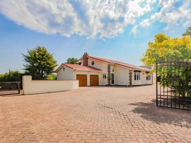 5 Bedroom Detached House For Sale In Letch Lane, Carlton