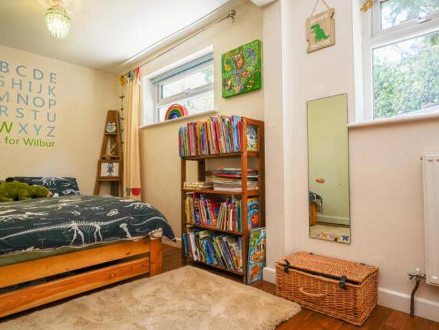 5 bedroom detached house for sale in Leckhampton High School Catchment, GL53