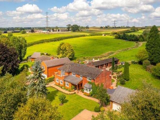 5 Bedroom Detached House For Sale In Leckhampstead, Buckingham