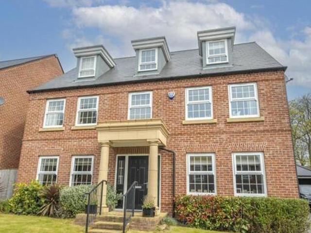 5 Bedroom Detached House For Sale In Leeds