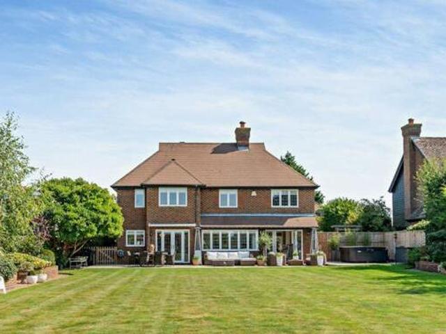 5 Bedroom Detached House For Sale In Leeds