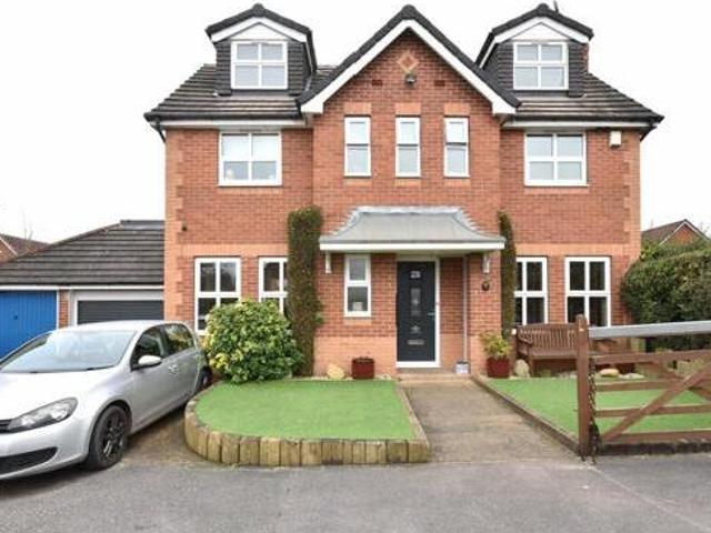 5 Bedroom Detached House For Sale In Leeds