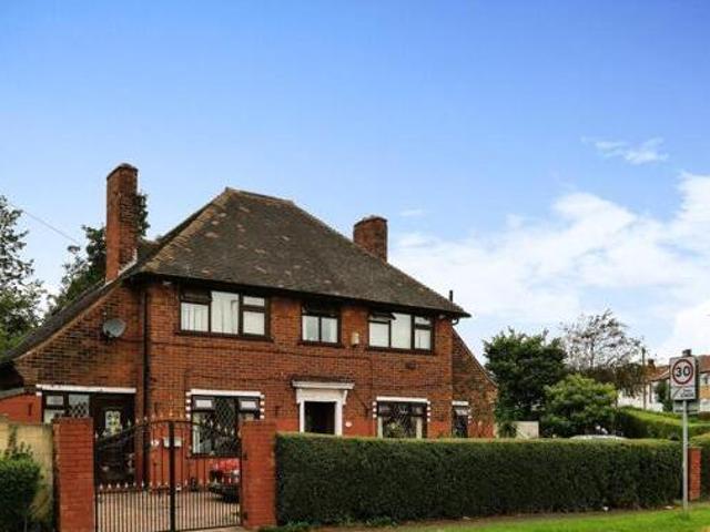 5 Bedroom Detached House For Sale In Leeds
