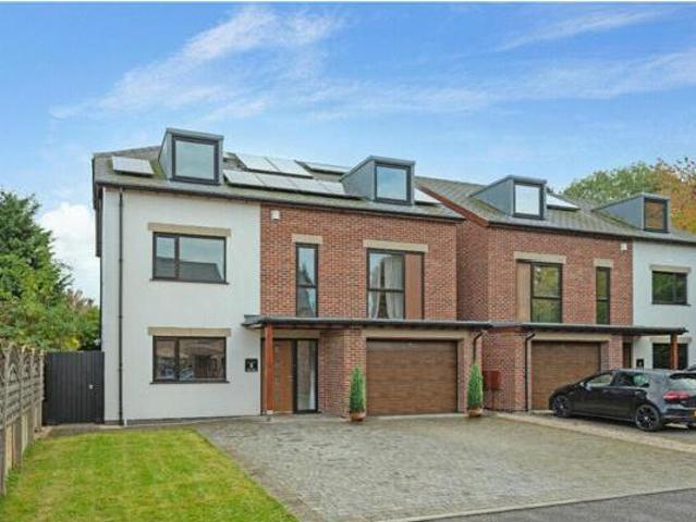 5 Bedroom Detached House For Sale In Leicester