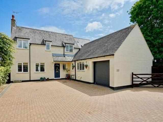 5 Bedroom Detached House For Sale In Leighton Bromswold, Huntingdon