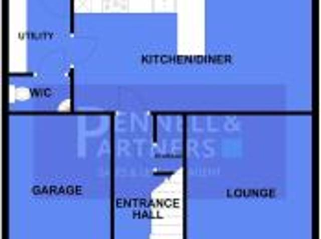 5 bedroom detached house for sale in Leon Drive, Stanground, Peterborough, PE2