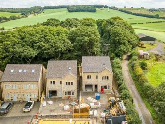 5 Bedroom Detached House For Sale In Lepton, Huddersfield
