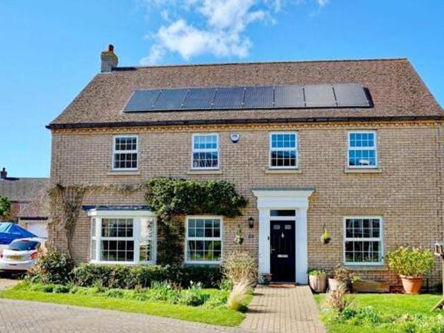 5 Bedroom Detached House For Sale In Little Paxton