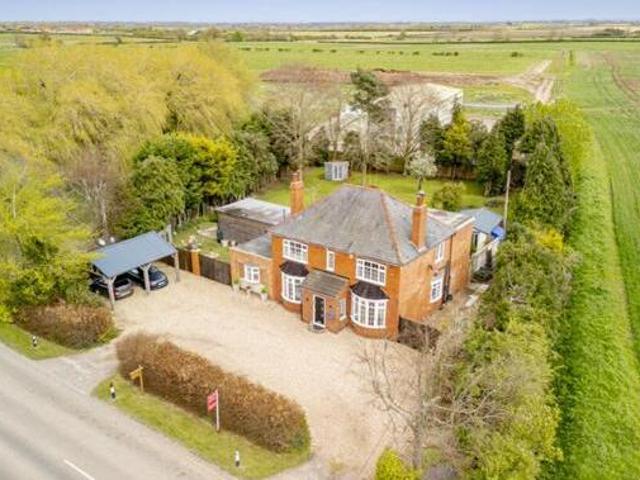5 Bedroom Detached House For Sale In Lincoln, Lincolnshire