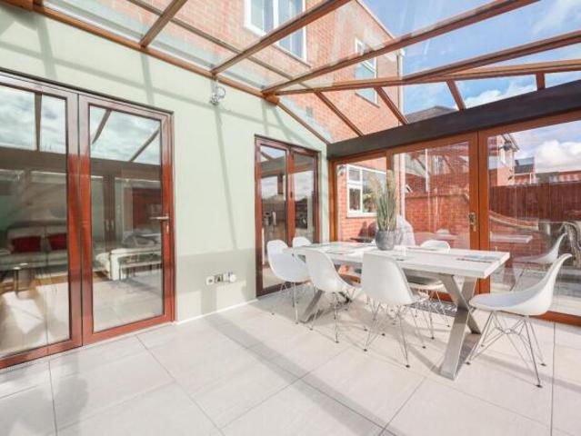 5 bedroom detached house for sale in Lincoln, Lincolnshire, LN6