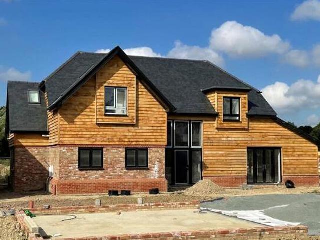 5 Bedroom Detached House For Sale In Lingfield, Surrey