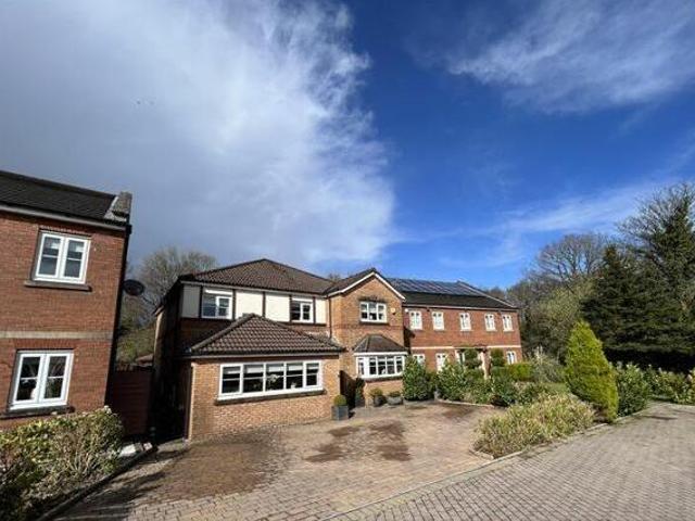 5 Bedroom Detached House For Sale In Llantwit Fardre, Pontypridd
