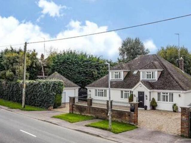 5 Bedroom Detached House For Sale In Luton, Bedfordshire