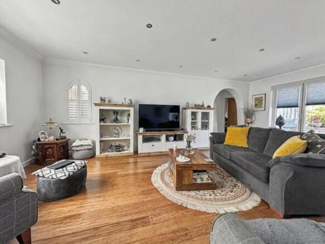 5 bedroom detached house for sale in Lustrells Crescent, Saltdean, BN2 8FL, BN2