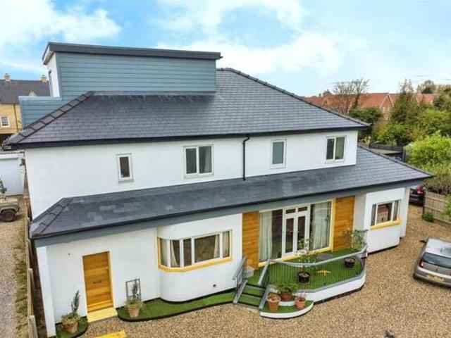 5 Bedroom Detached House For Sale In Lynn Road, Ely