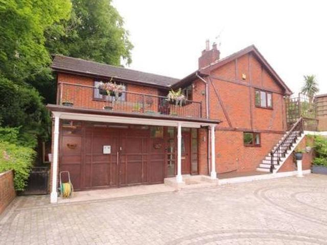 5 bedroom detached house for sale in Mottram Road Hyde Greater Manchester SK14
