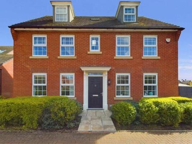 5 Bedroom Detached House For Sale In Moulton