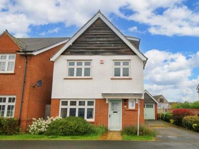 5 Bedroom Detached House For Sale In Moulton