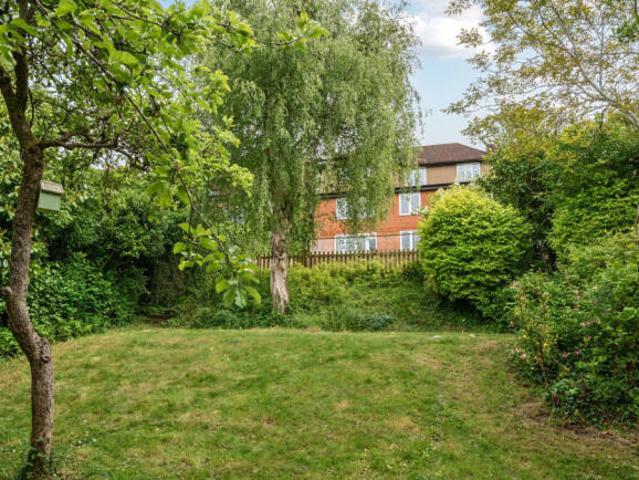 5 bedroom detached house for sale in Mountside, Guildford, Surrey, GU2