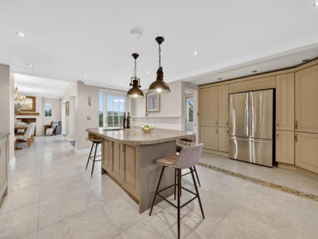 5 bedroom detached house for sale in Moor Road, Bramhope, Leeds, LS16