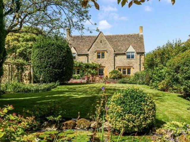 5 Bedroom Detached House For Sale In Moreton in marsh