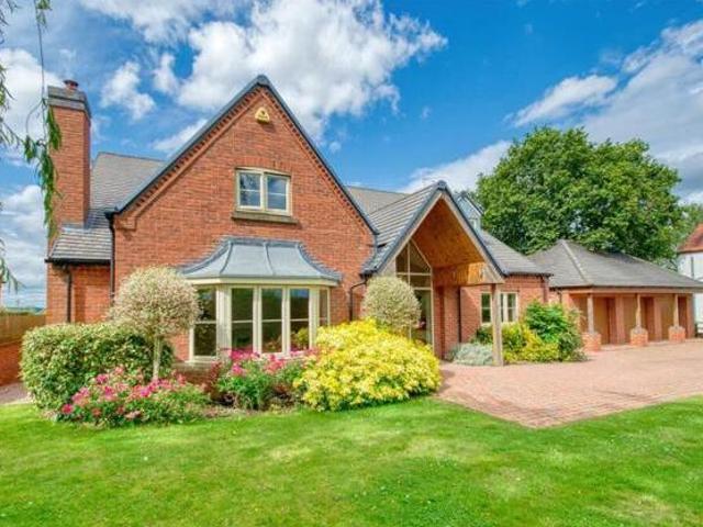 5 Bedroom Detached House For Sale In Morley