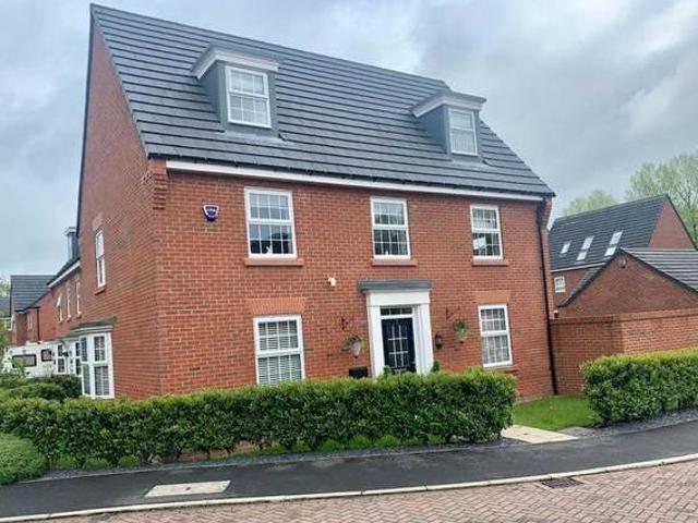 5 bedroom detached house for sale in Mosses Farm Road Preston PR3