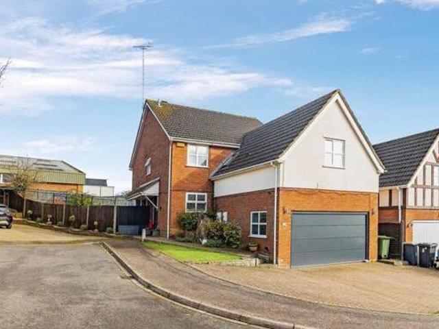 5 Bedroom Detached House For Sale In Maulden