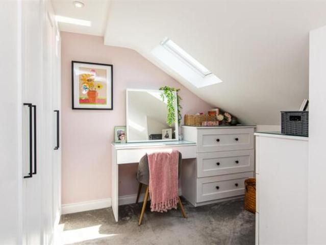 5 bedroom detached house for sale in Mayfly Road, Northampton, NN4