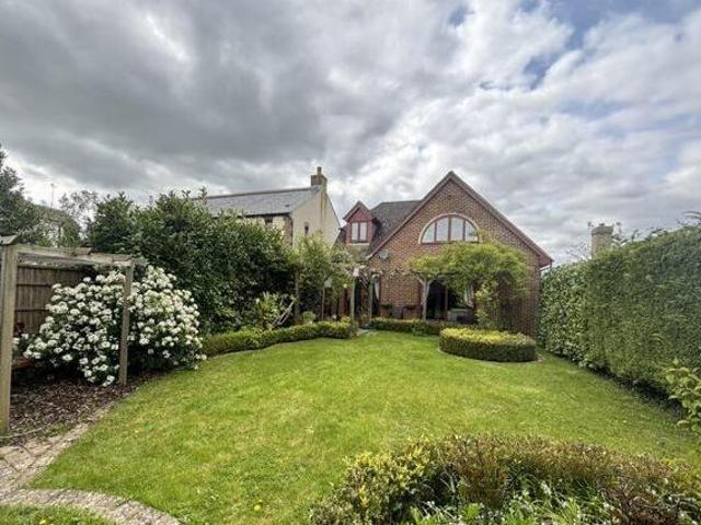 5 Bedroom Detached House For Sale In Mays Lane