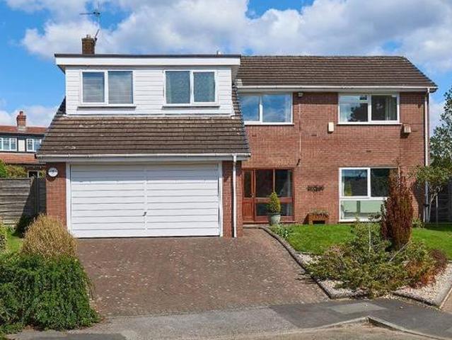 5 bedroom detached house for sale in Madeley Close Hale Altrincham WA14 3NJ WA14