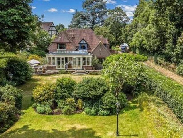 5 Bedroom Detached House For Sale In Maidenhead, Berkshire