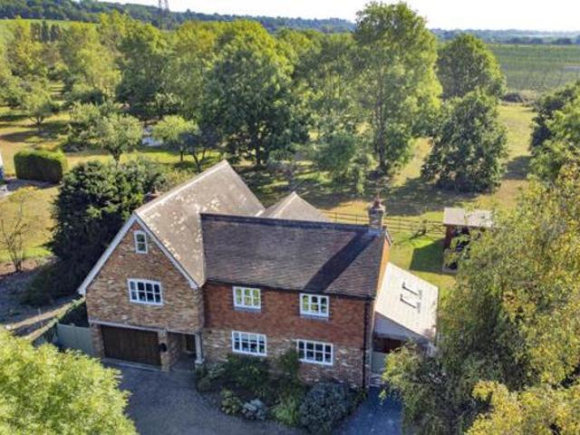 5 Bedroom Detached House For Sale In Maidstone, Kent
