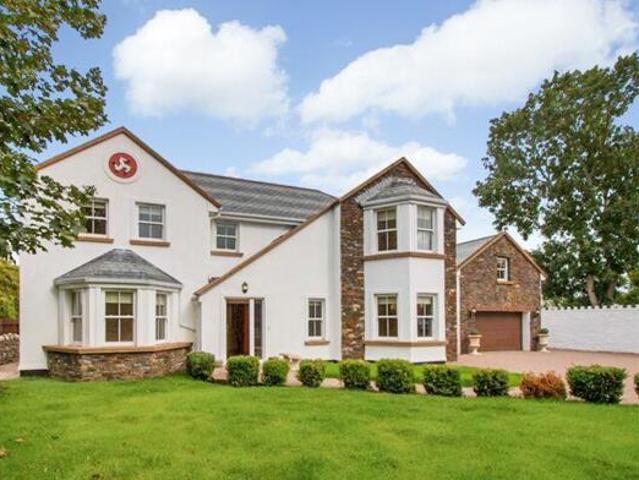 5 Bedroom Detached House For Sale In Main Road
