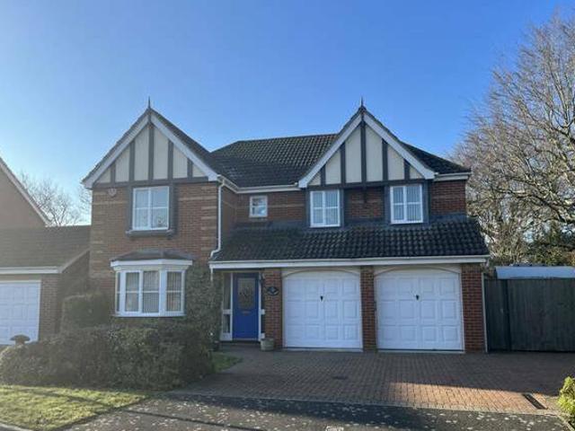 5 bedroom detached house for sale in Manor Drive Berrow TA8 2LL TA8