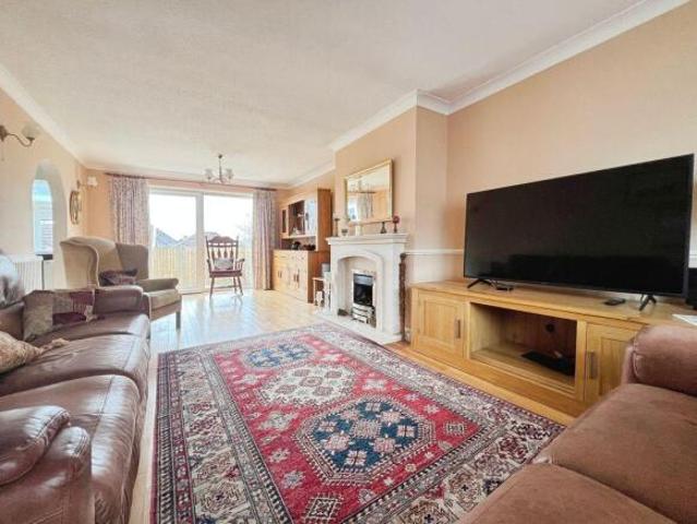 5 bedroom detached house for sale in Manor Road, Horwich, Bolton, BL6
