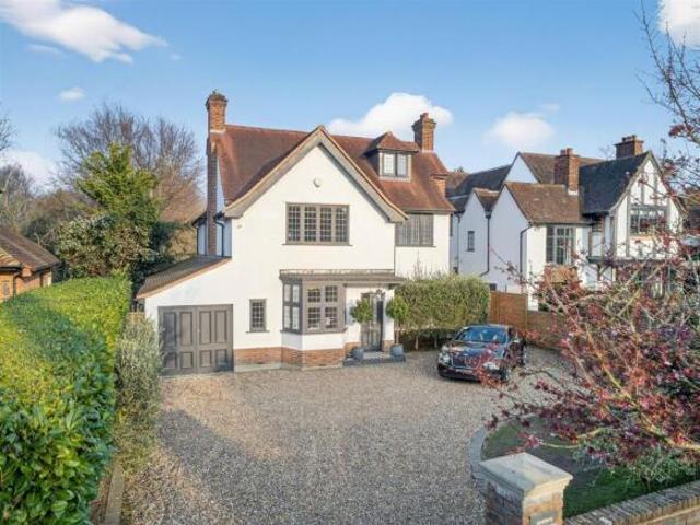 5 bedroom detached house for sale in Manor Way, Beckenham, BR3