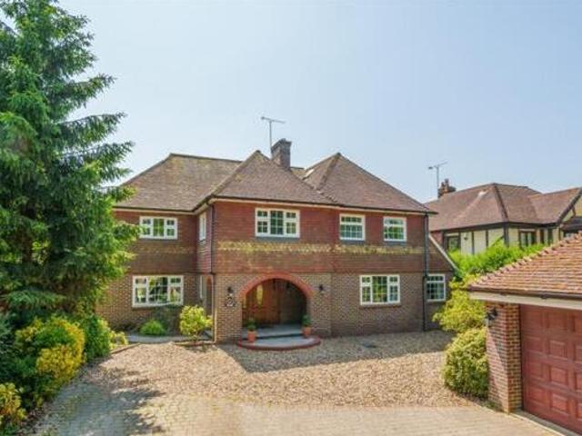 5 Bedroom Detached House For Sale In Mannings Heath, Horsham