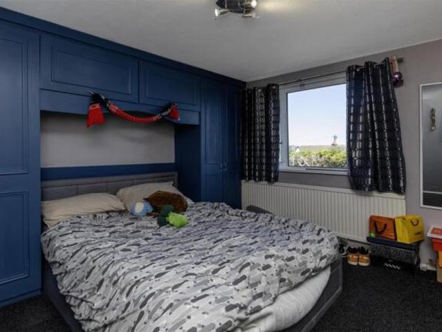 5 bedroom detached house for sale in Marcus Way, Mount, Huddersfield, HD3