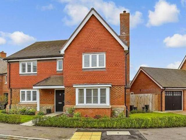 5 Bedroom Detached House For Sale In Marden
