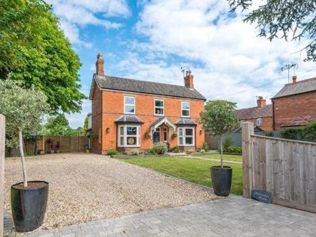 5 Bedroom Detached House For Sale In Mareham le fen